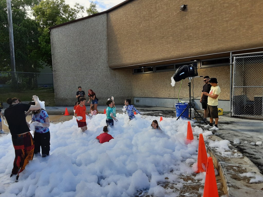 Ecole Luxton School BBQ – Mary Kardash Child Care Centre Inc.